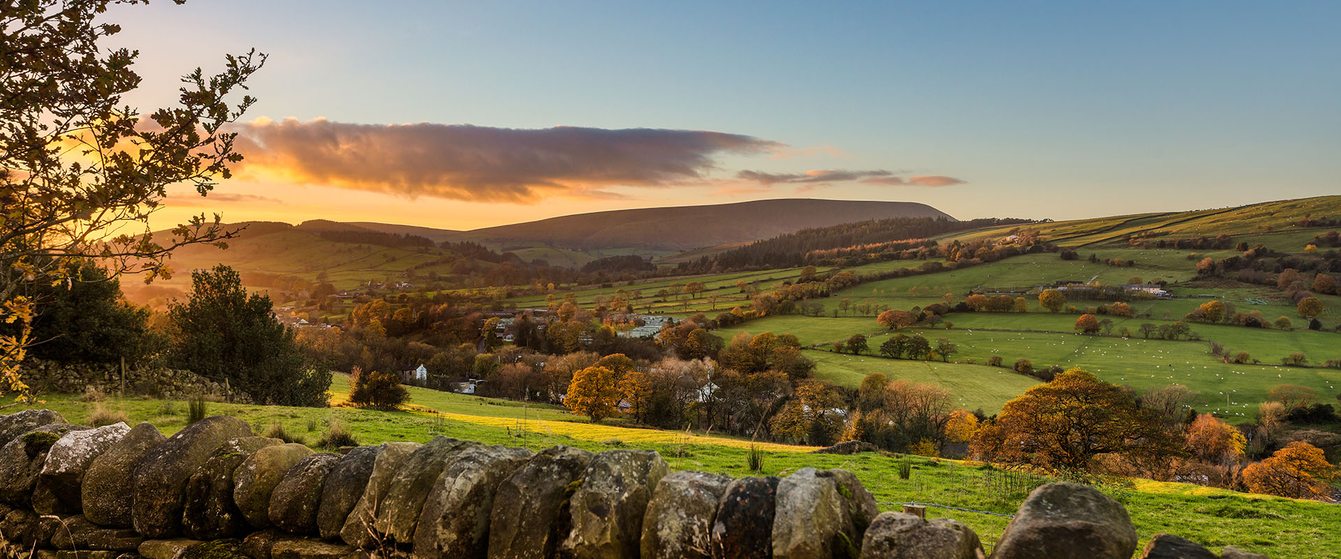 Pendle hill pictures and prints - images of Pendle